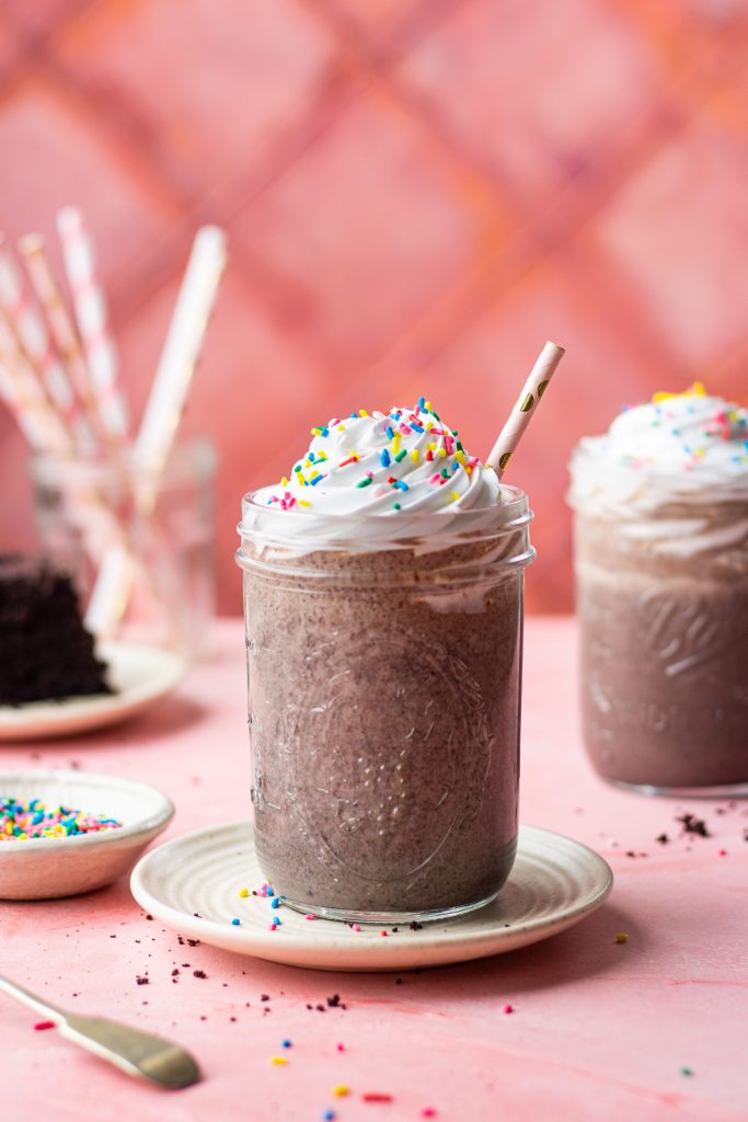 Chocolate Cake Milkshake - with 3 ingredients - Bake with Shivesh