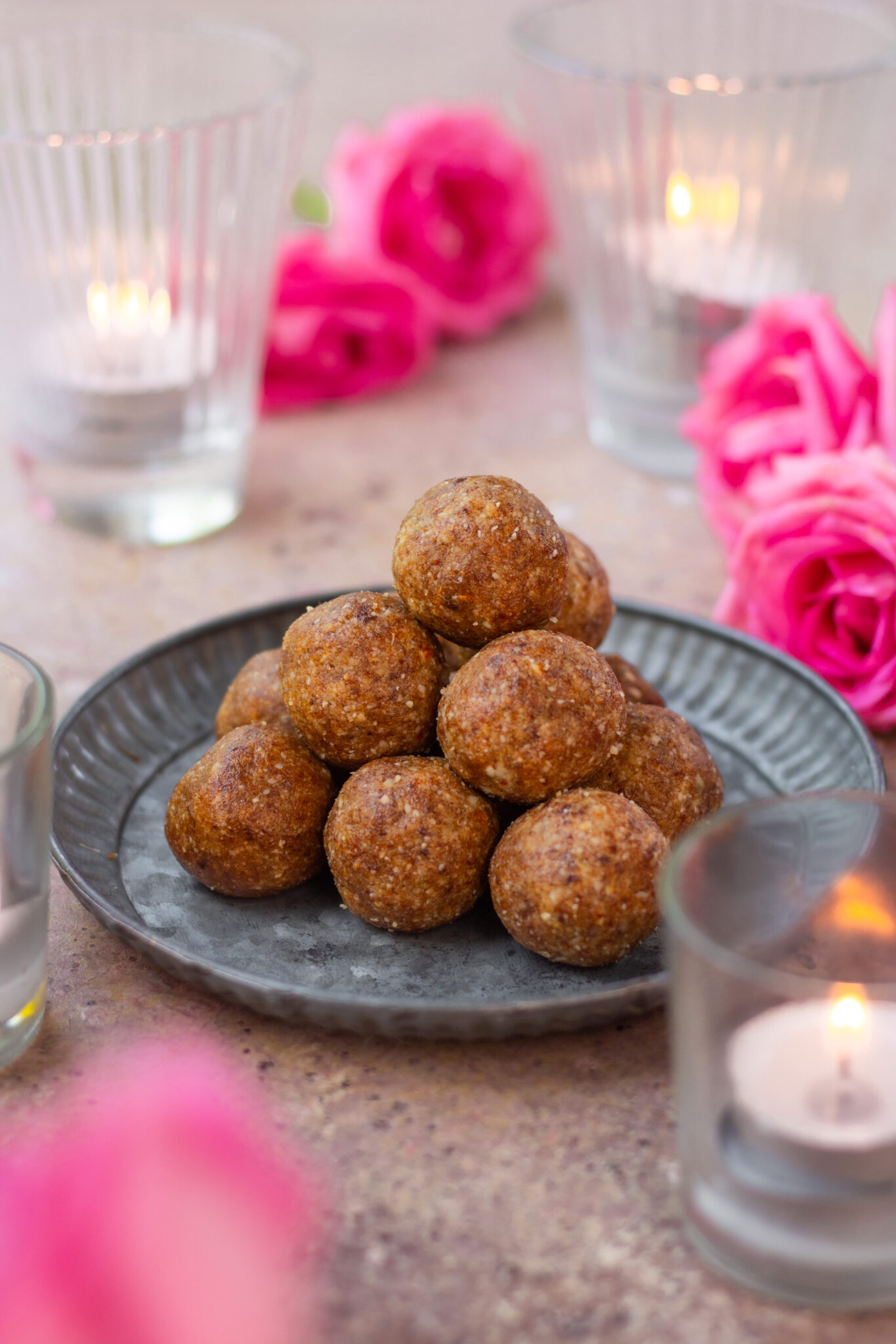 HEALTHY LADDUS - Bake with Shivesh