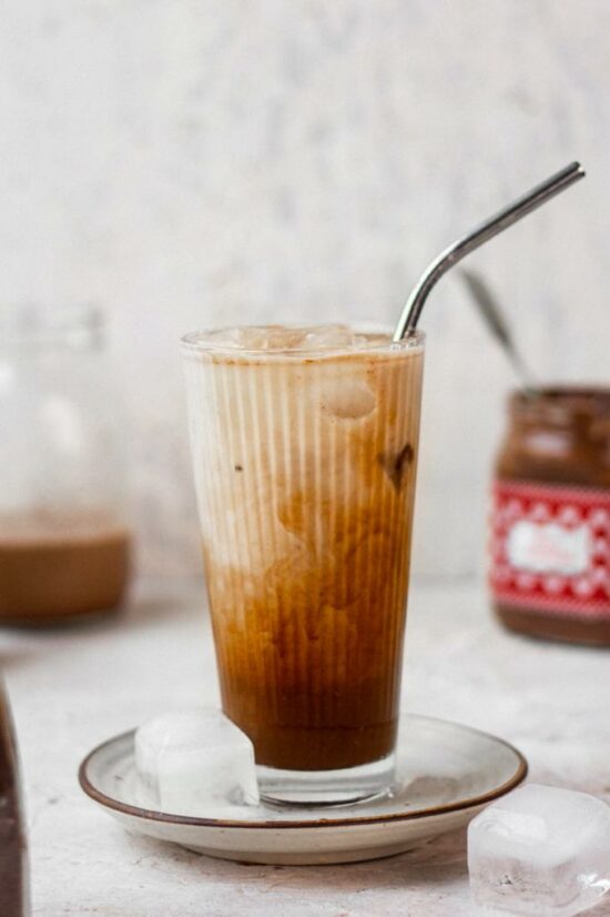 NUTELLA ICED MOCHA - Bake with Shivesh