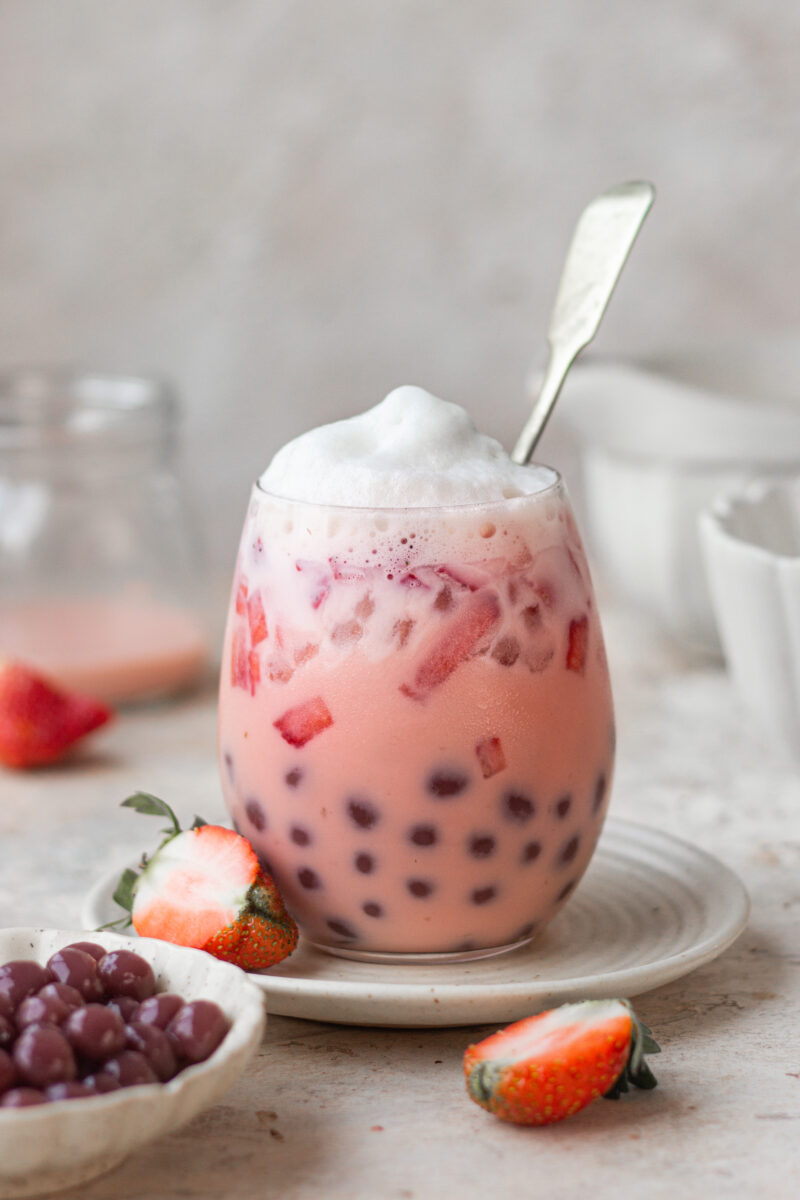 STRAWBERRY BOBA MILK - Bake with Shivesh