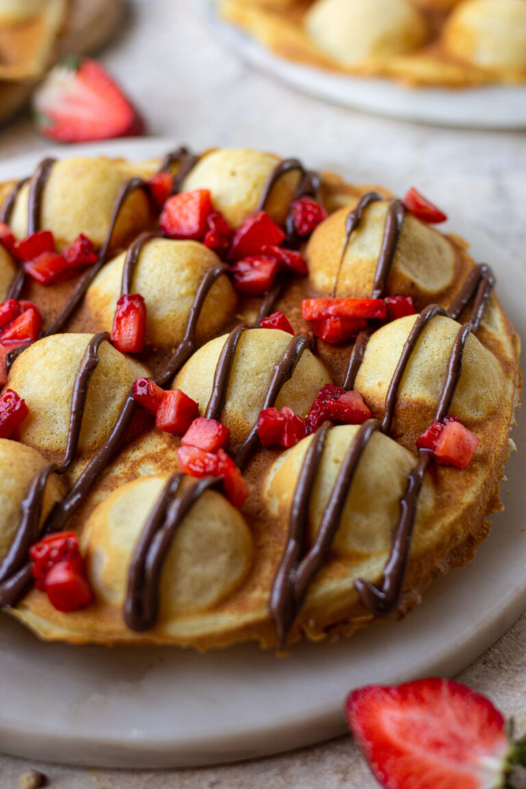 BUBBLE WAFFLE - Bake with Shivesh