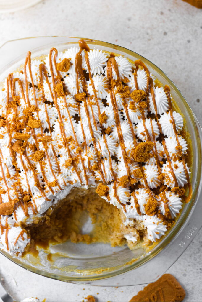 7 MINUTES EGGLESS BISCOFF CAKE - Bake with Shivesh