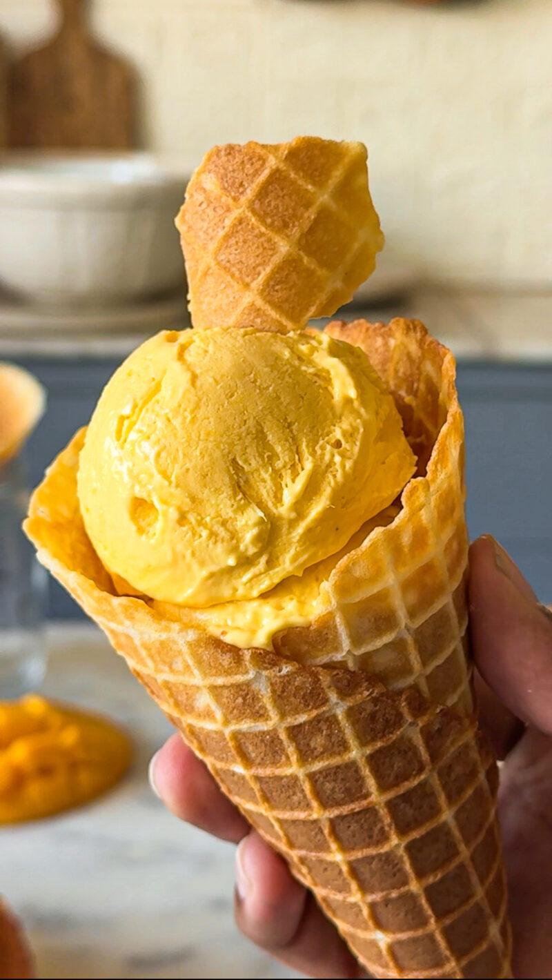 MANGO ICE CREAM IN A BLENDER - Bake with Shivesh