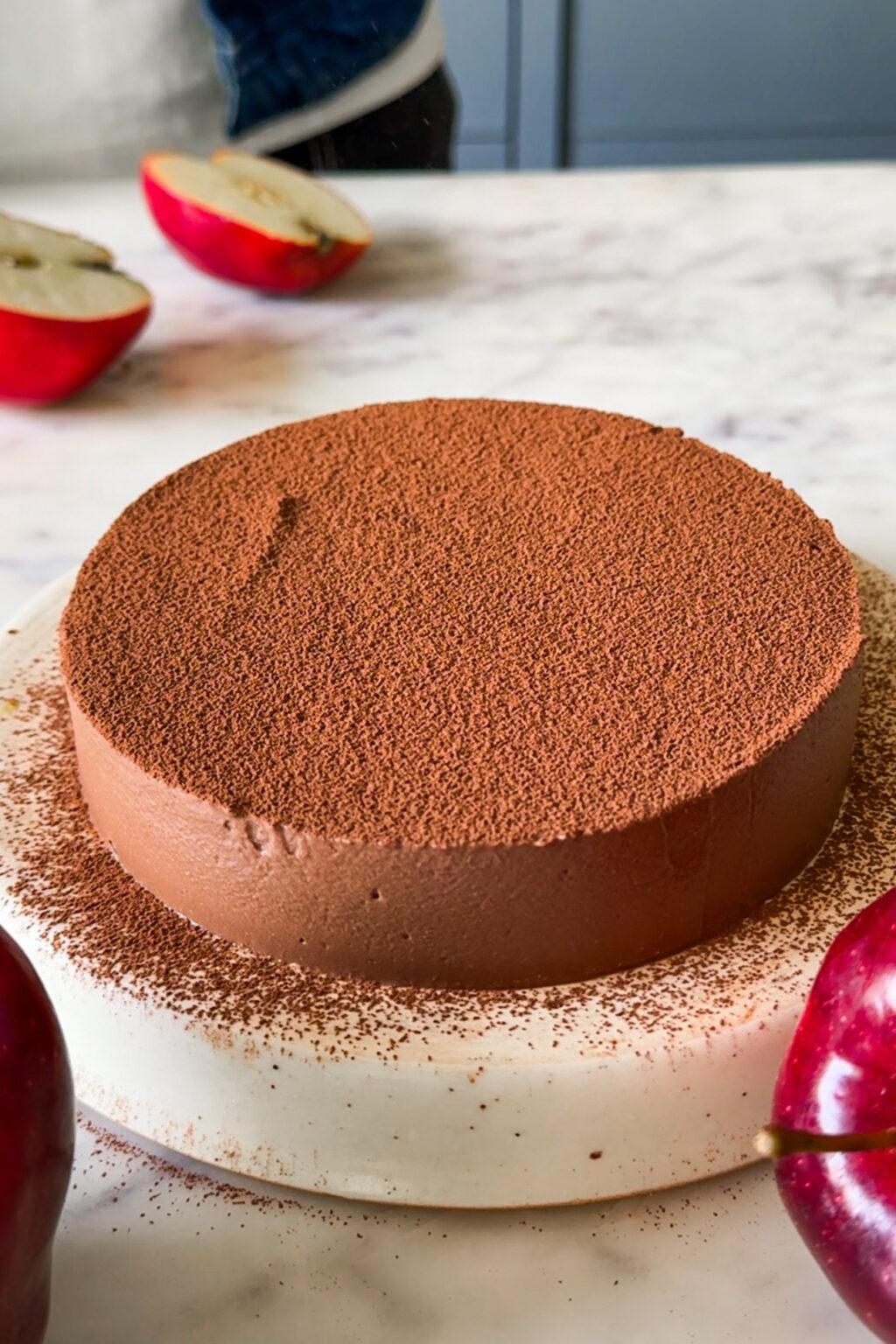 VIRAL APPLE CHOCOLATE MOUSSE CAKE - Bake with Shivesh