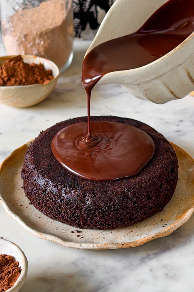 CHOCOLATE CAKE IN SAUCEPAN - Bake with Shivesh
