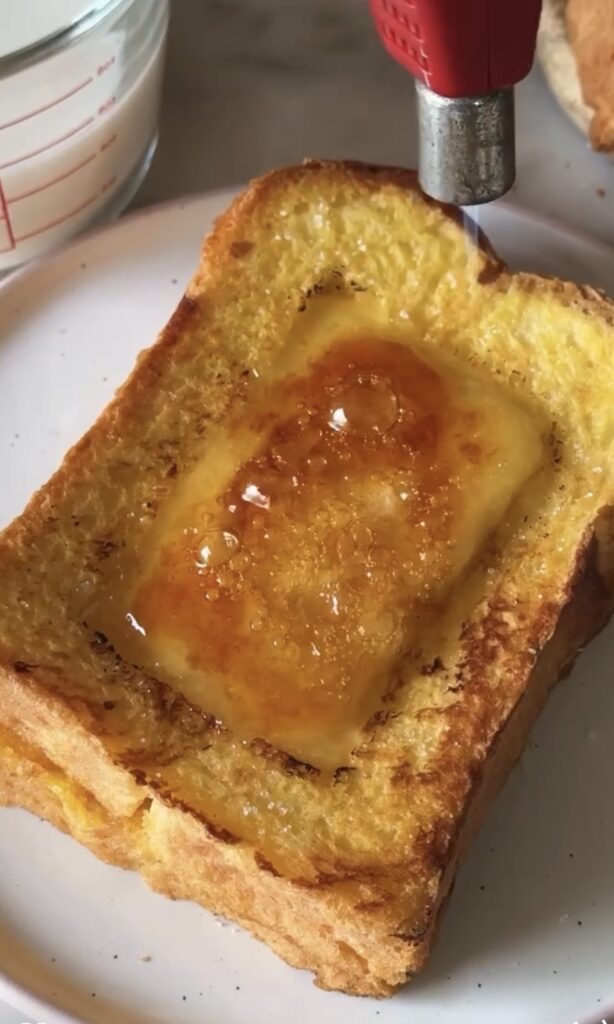 CRÈME BRULEÈ FRENCH TOAST - Bake with Shivesh