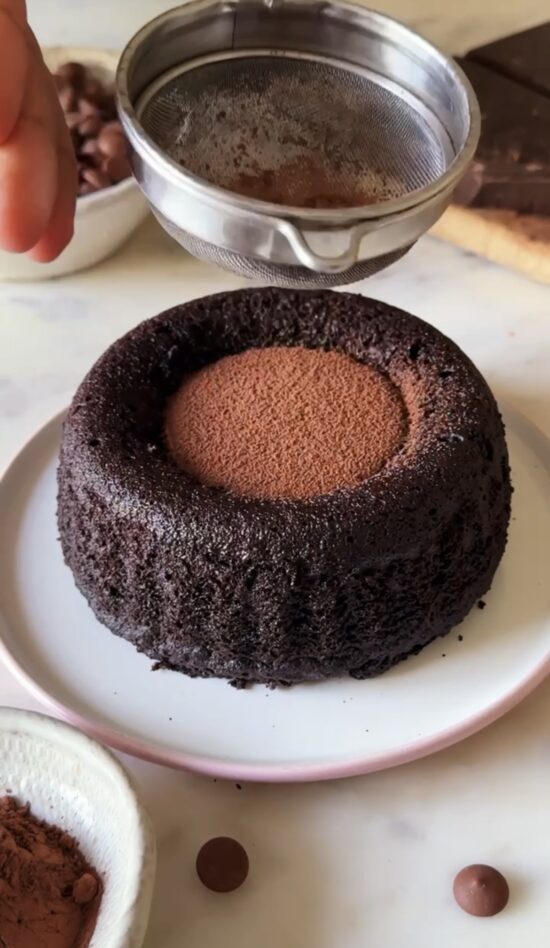 EGGLESS LAVA CAKE - Bake with Shivesh