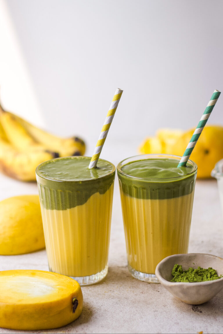 MANGO MATCHA SMOOTHIE - Bake with Shivesh